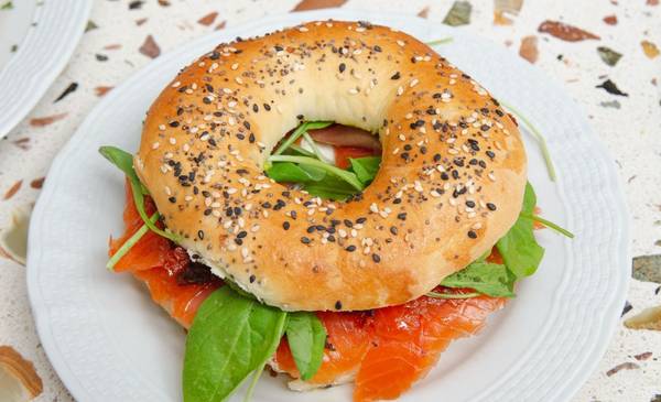 Día del Bagel: 3 lugares de CABA para comer y la historia de su origen ...