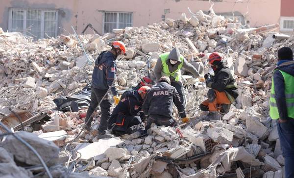 Alerta en Turquía: nuevo terremoto sacude el centro-sur del país | El Destape