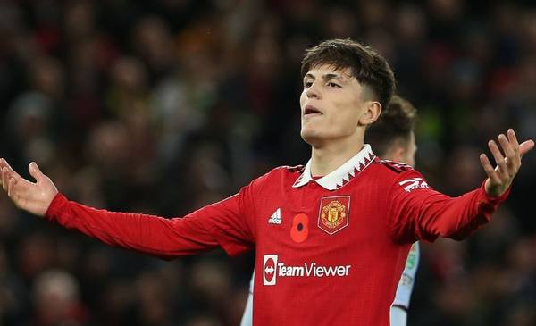 El sorpresivo cambio de look de Alejandro Garnacho en Manchester United ...