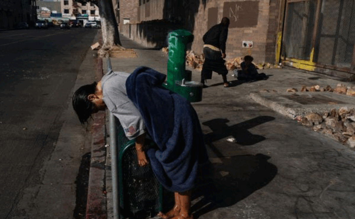 Gif Cayendo Del Edificio