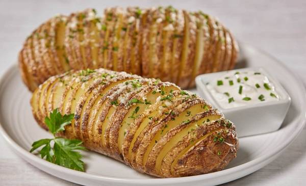 Papas Hasselback: qué son y cómo hacerlas en casa, paso a paso | El Destape