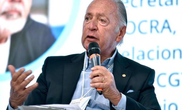 Funes de Rioja sentó la postura de la UIA: "No compartimos el paro pero ...