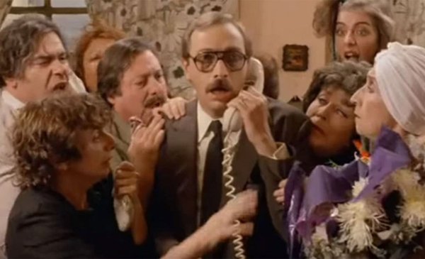 Esperando la Carroza llega al teatro sin nadie del elenco original ... Esperando la Carroza llega al teatro sin nadie del elenco original ...