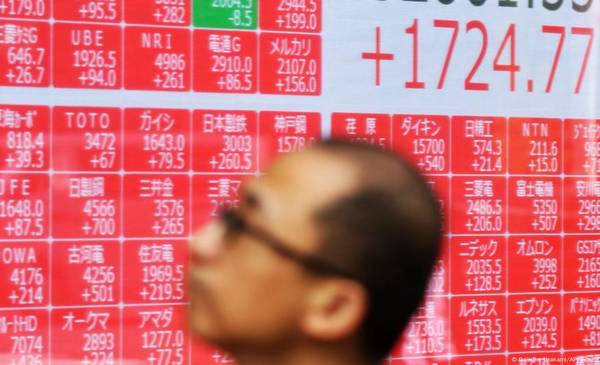 Bolsas de Europa y Asia se recuperan tras los desplomes del lunes negro | El Destape