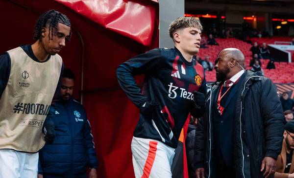 Movimiento de crack de Garnacho y gol de Manchester United vs. Lyon por ...