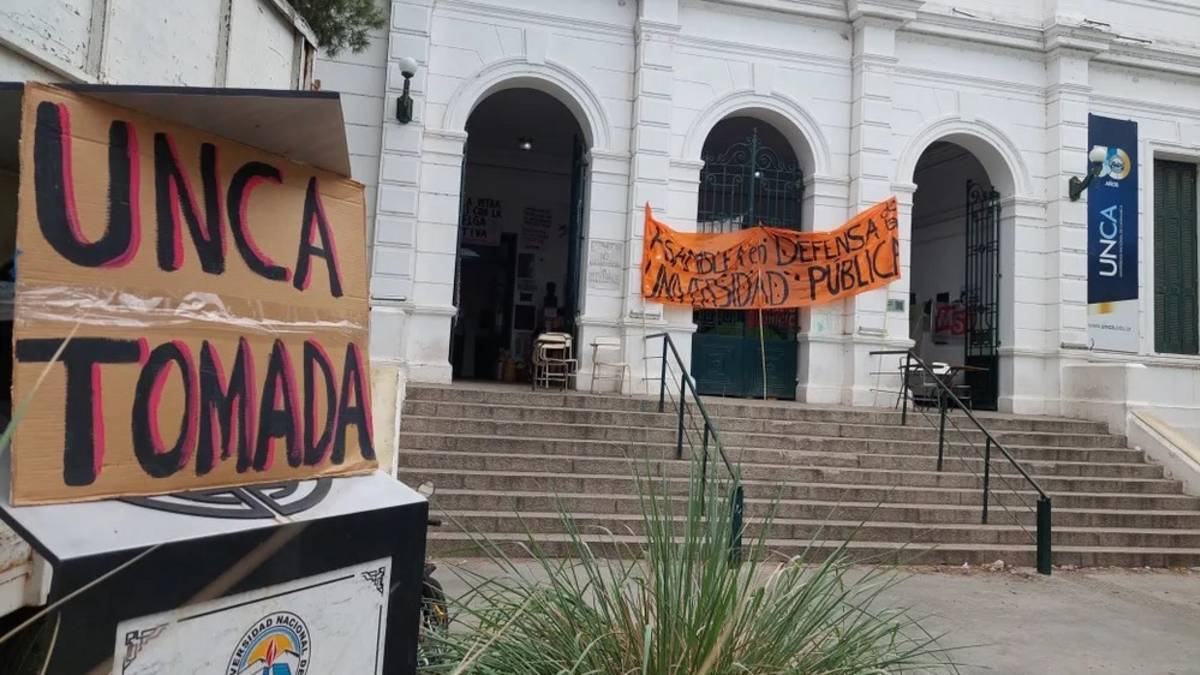 TRABAJADORES NODOCENTES de la UNCA anunciaron TRES DÍAS de PARO: "CADA ...