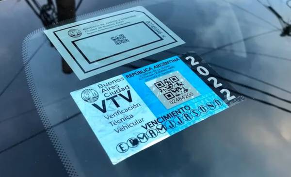 Fácil y rápido: el truco para sacar los stickers de la VTV vencidos ...