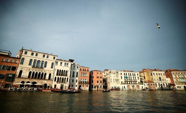 La fiesta de boda de Bezos en Venecia se traslada a una zona aislada ...