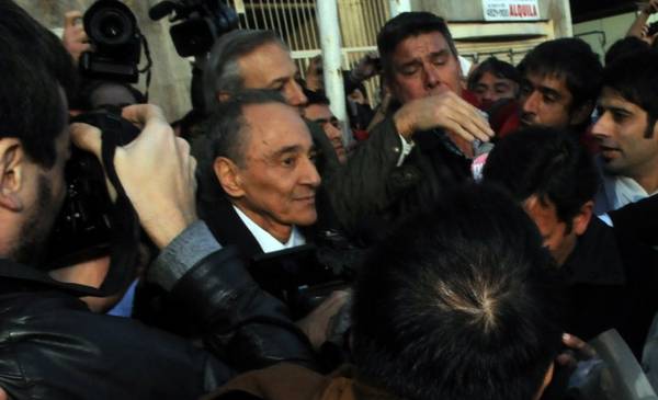 Héctor Magnetto por Martín Sivak: la verdadera historia del líder del ...