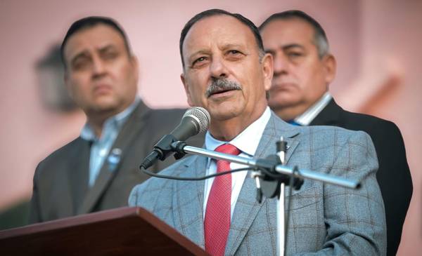 Quintela asegura el funcionamiento de las escuelas riojanas y refuerza ...