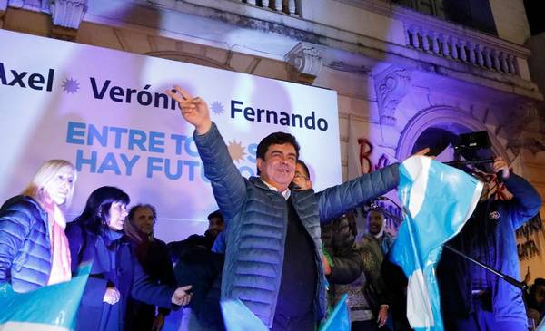 Unidad, la cuarta bandera peronista que propuso Fernando Espinoza | El ...