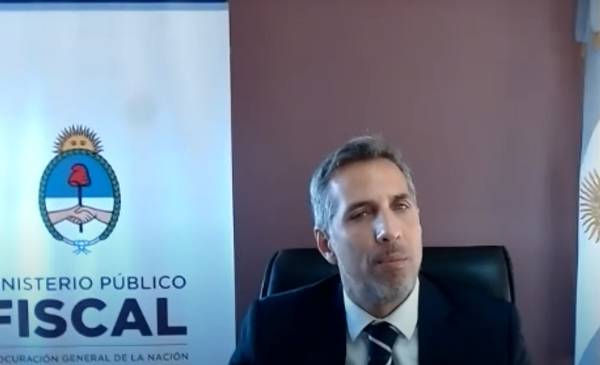 Quién es Diego Luciani, el fiscal que acusa a CFK y se formó con Juan ...