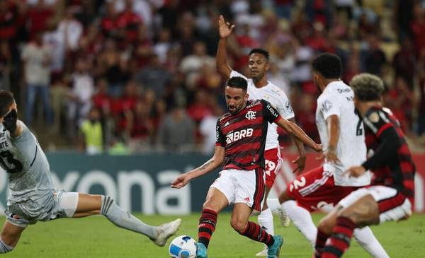 Independiente anuncia contratación de chileno Mauricio Isla | El Destape