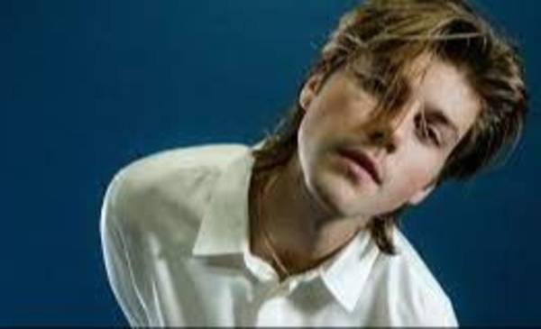 Quién es Ruel, el artista australiano que deslumbró a Elton John y llenó un Vorterix este sábado ...