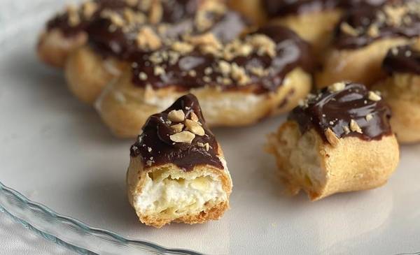 Cómo hacer eclairs de crema y chocolate: la receta más fácil y rápida ...