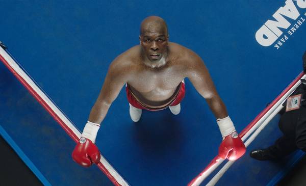 Dura 2 horas y la rompe en Netflix: la película de boxeo basada en ...