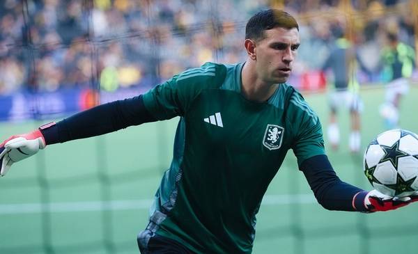 Furor por Dibu Martínez en el Aston Villa: el increíble debut en Champions League | El Destape