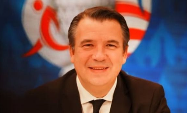 Gastón Recondo salió a bancar a Milei con una insólita frase: "Hace ...