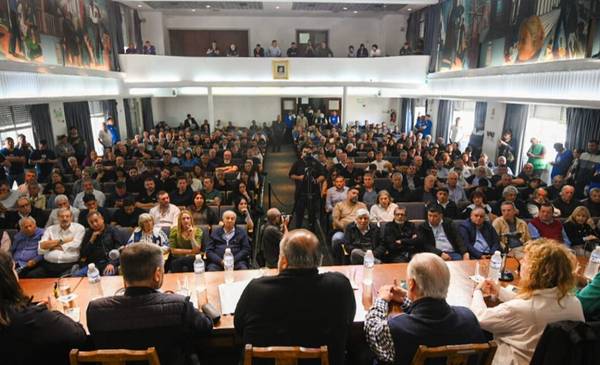 CGT prepara Peronpalooza para el 17/0 y “mapping” sobre Azopardo | El ...