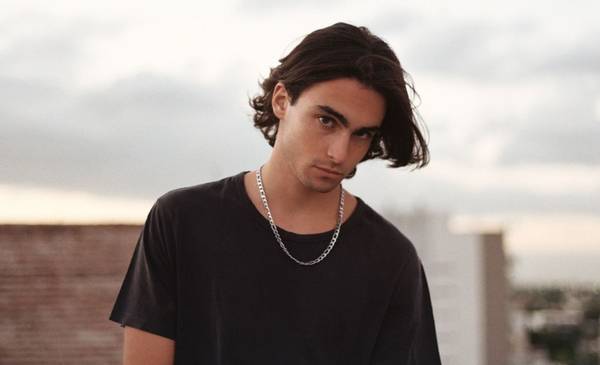 Franco Rizzaro lanzó su carrera musical con "Chances" | El Destape