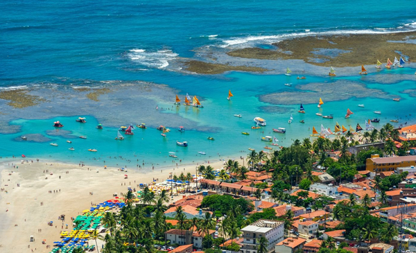 El pueblito paradisíaco de Brasil con arrecifes naturales en medio de ...