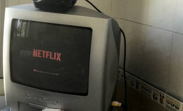 Volvió el histórico televisor de tubo: cómo es este artefacto modelo ...