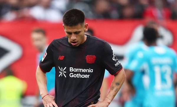 Por qué el Diablito Echeverri no juega en el Bayer Leverkusen: qué pasa ...