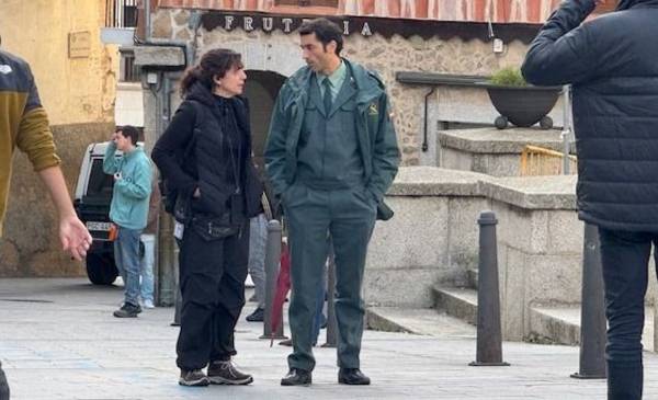 ¿Habrá temporada 2 de la serie "El cuco de cristal" en Netflix? | El ...