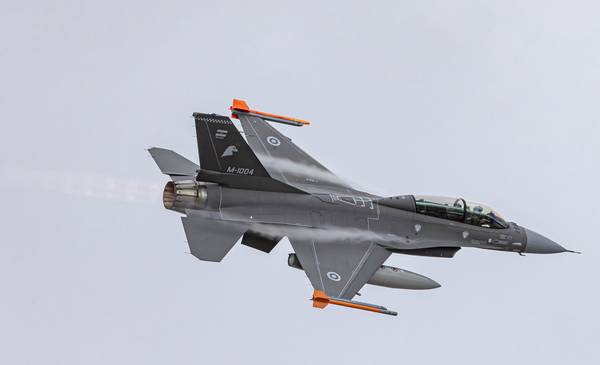 Así será el vuelo rasante de los aviones F-16 sobre Buenos Aires: cronograma y dónde verlo en ...